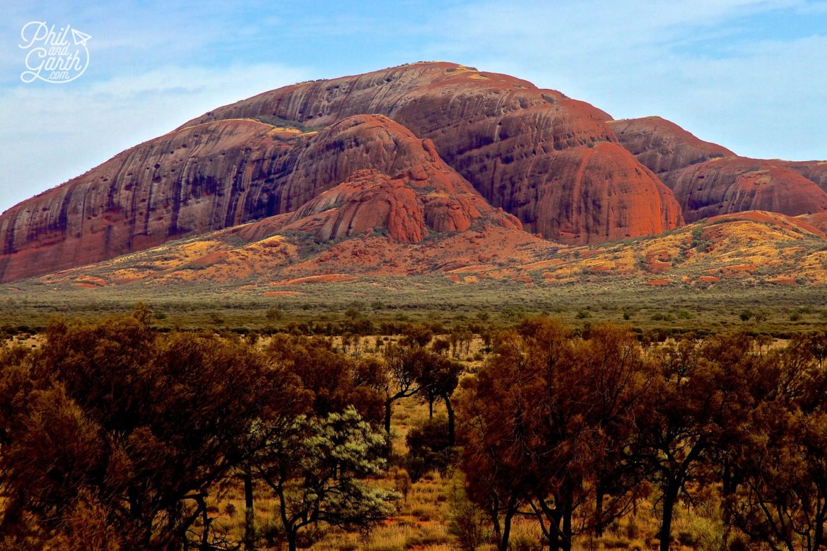 Uluru Itinerary - 2 Days at Australia's Famous Desert Rock | Phil and Garth
