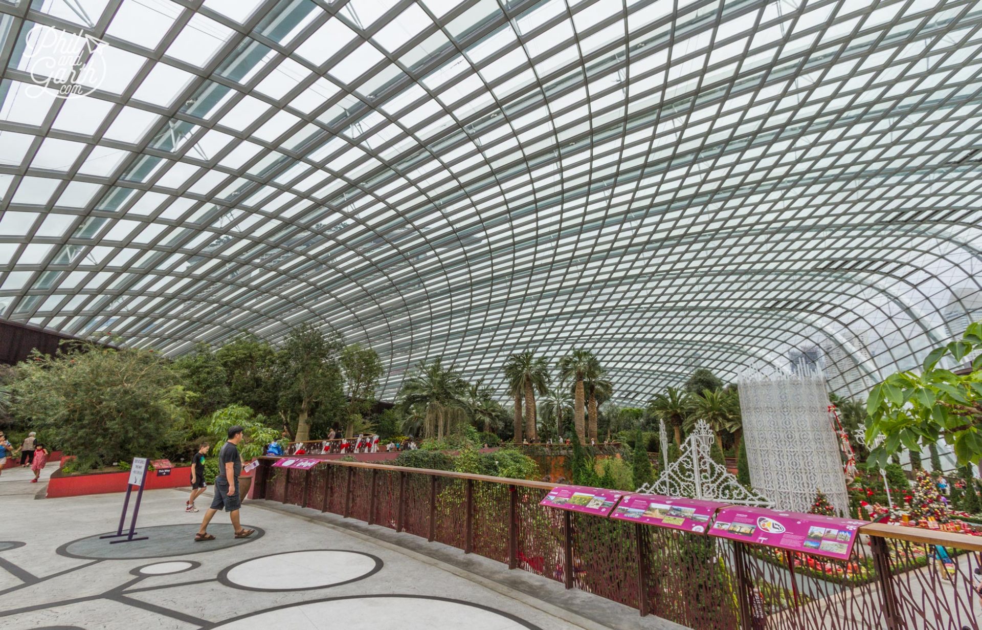 Top 10 Things To Do In Singapore | Phil and Garth