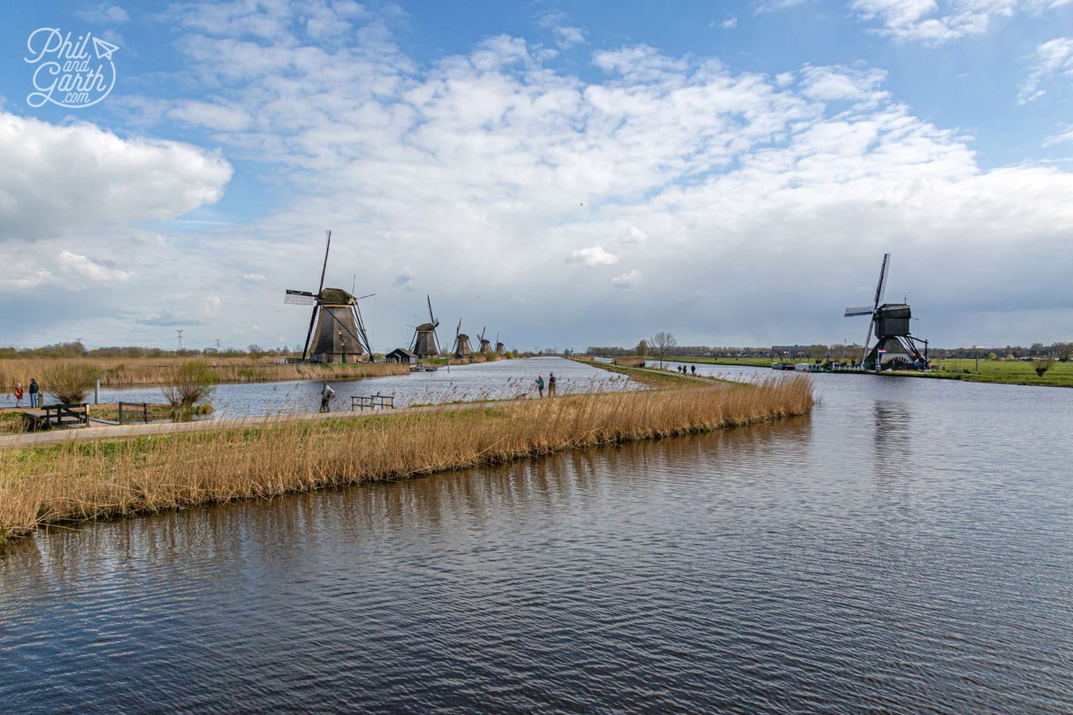 Kinderdijk Windmills - A Day Trip From Rotterdam - Phil and Garth