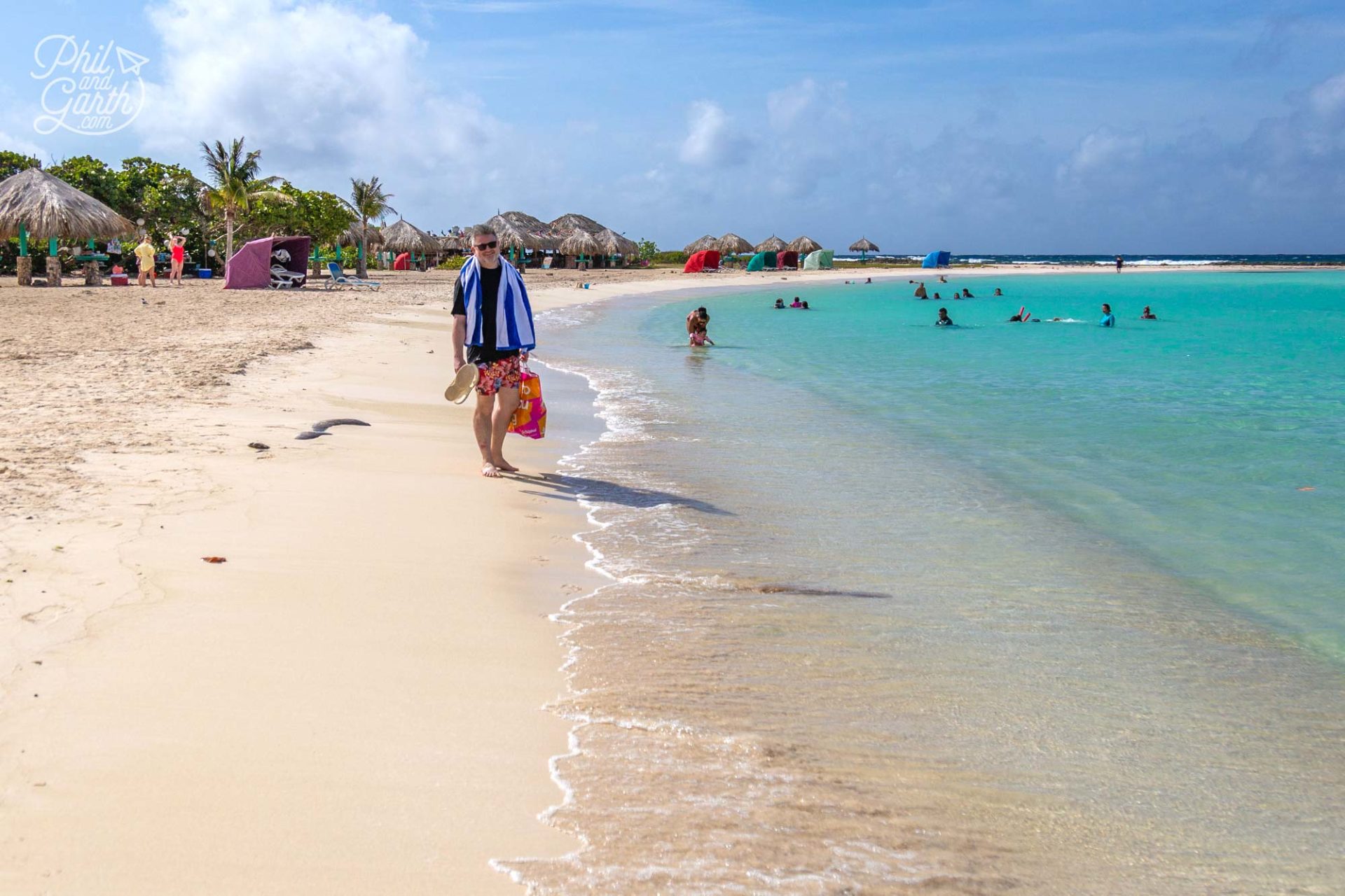 7 Best Aruba Beaches & 2 Best Restaurants - Phil and Garth